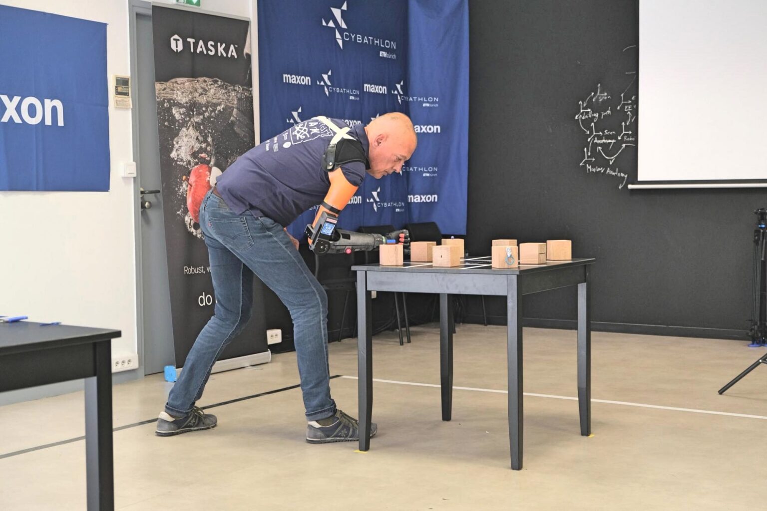 CYBATHLON CHALLENGES 2022 – A GREAT PERFORMANCE FOR THE ISIR SAM TEAM ...