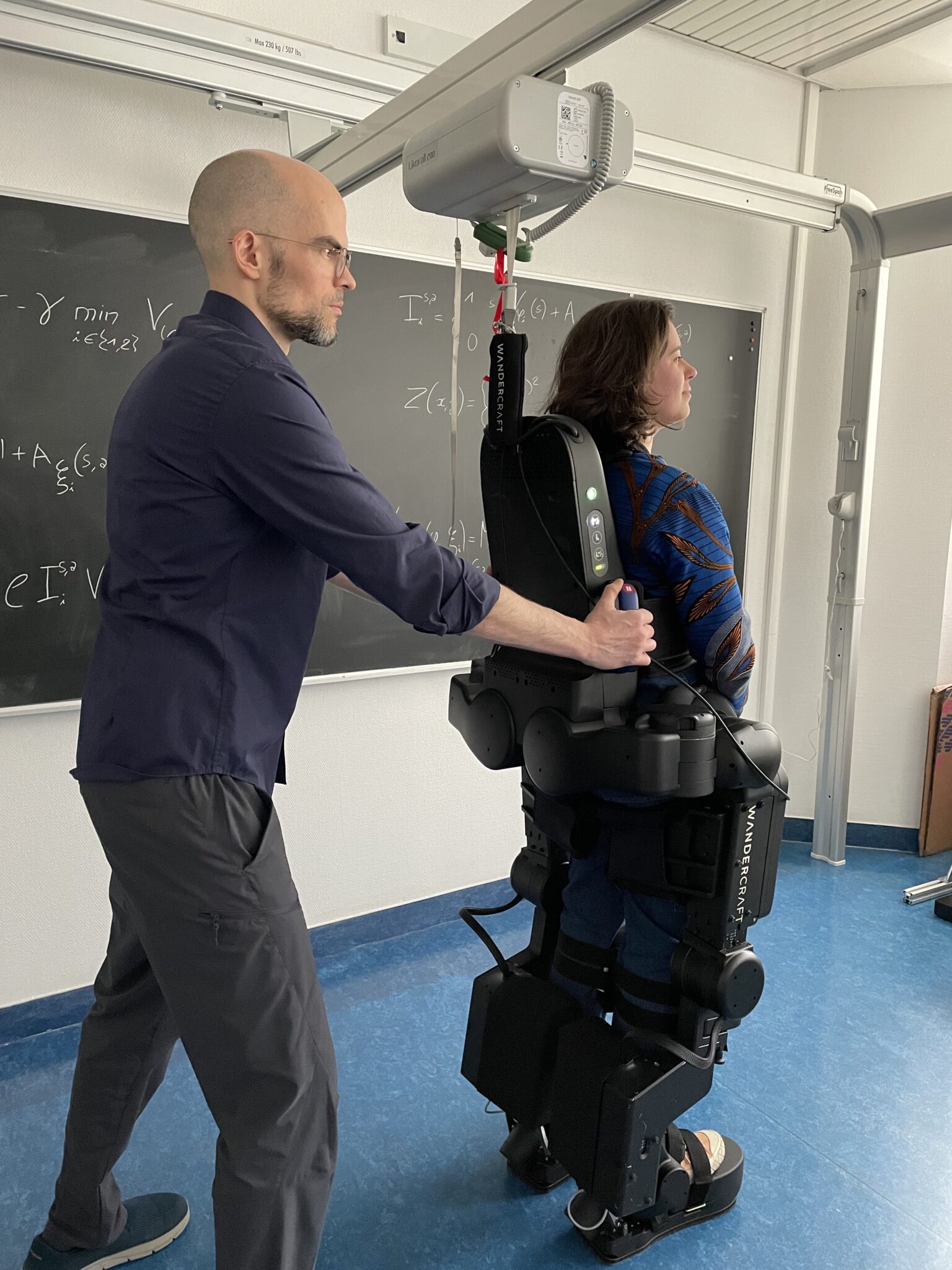 ISIR acquires an Atalante X Exoskeleton from Wandercraft | ISIR